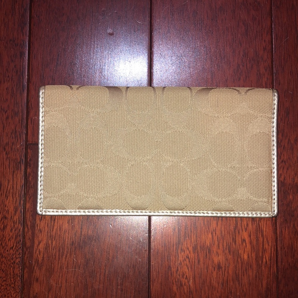 Coach Wallet Bifold Signature C Pattern Wristlet Pass… - Gem